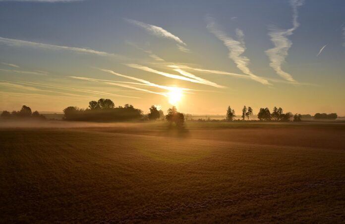 World news in brief: Global economy 'on the brink', ending slavery and ...